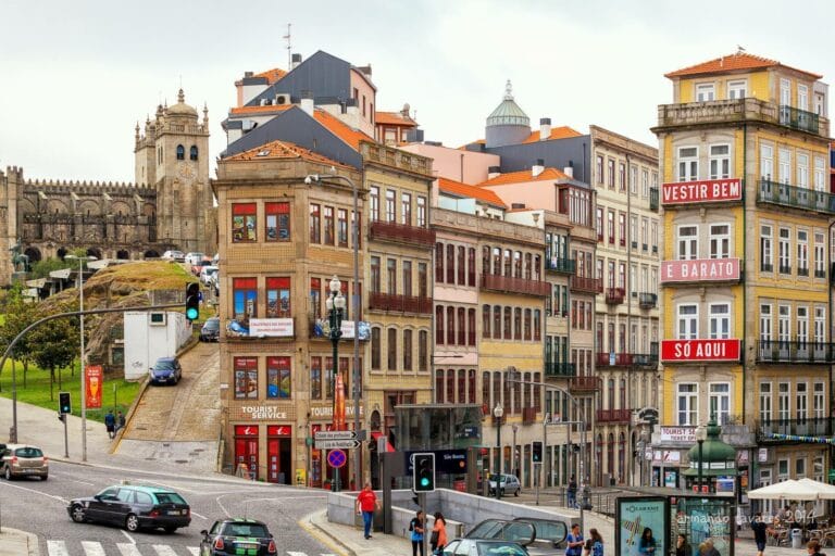 Porto History:- Guide to Population, Map, Climate & Facts – Porto Pool ...